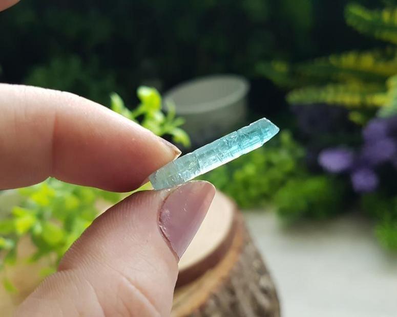 Turmalina Azul - Bruta - Bastão de Turmalina Azul 0,8g