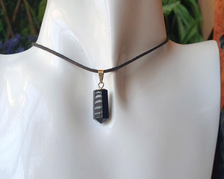 Significado da Pedra Azeviche - Tudo Sobre suas Energias e Usos