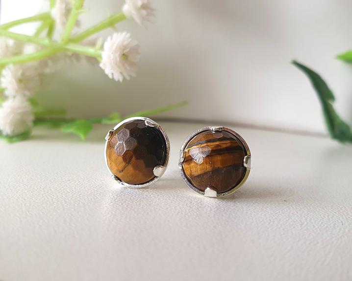 Significado da Pedra Azeviche - Tudo Sobre suas Energias e Usos