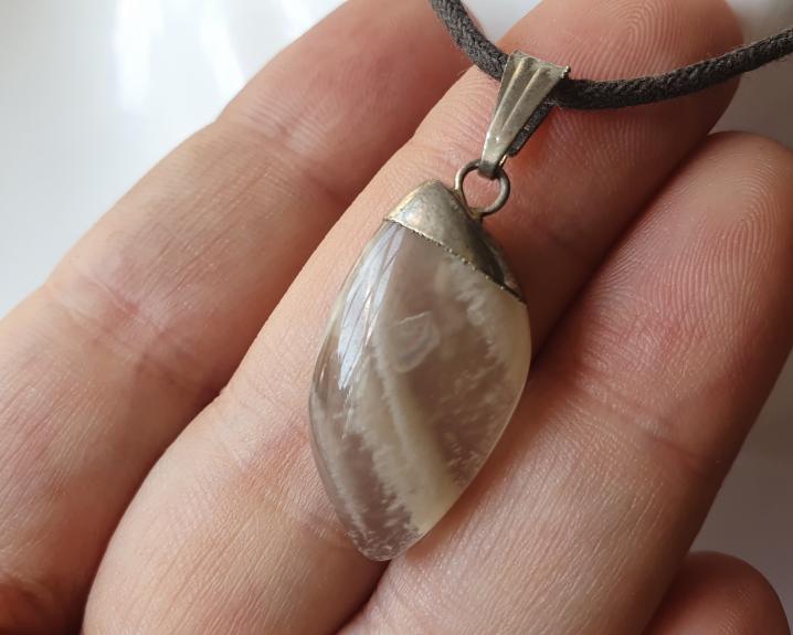 Significado da Pedra da Lua - Saiba Tudo Sobre Esta Pedra Mística