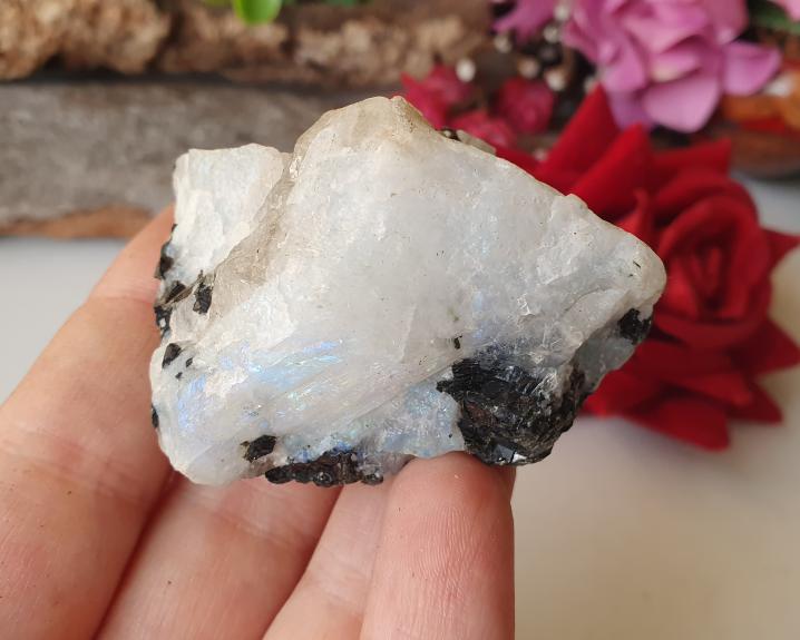 Significado da Pedra da Lua - Saiba Tudo Sobre Esta Pedra Mística