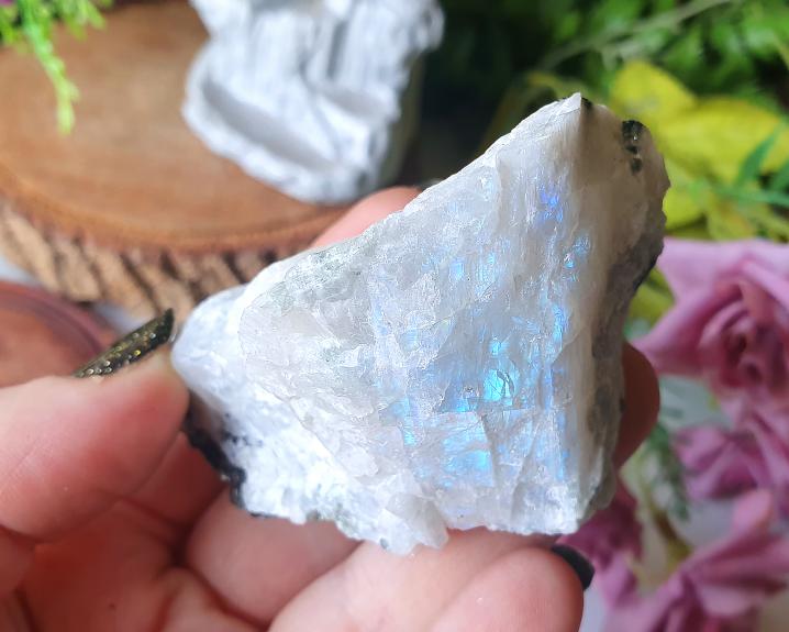 Significado da Pedra da Lua - Saiba Tudo Sobre Esta Pedra Mística