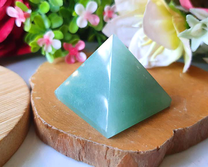 Quartzo Verde - Piramides - Pirâmide de Quartzo Verde 25g